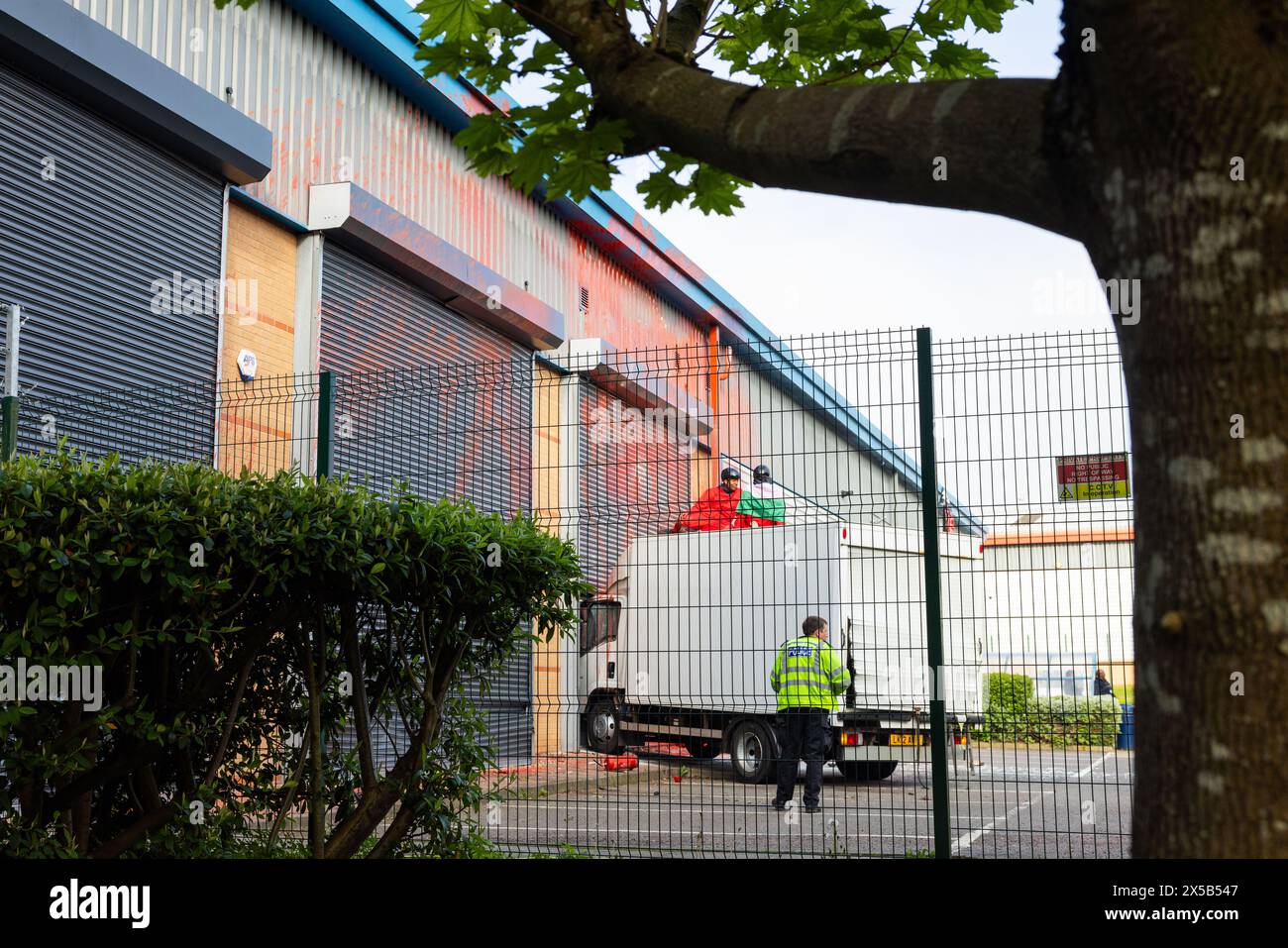 Leicester, UK. 08 MAY, 2024. Lorry can be seen crashed into a ...