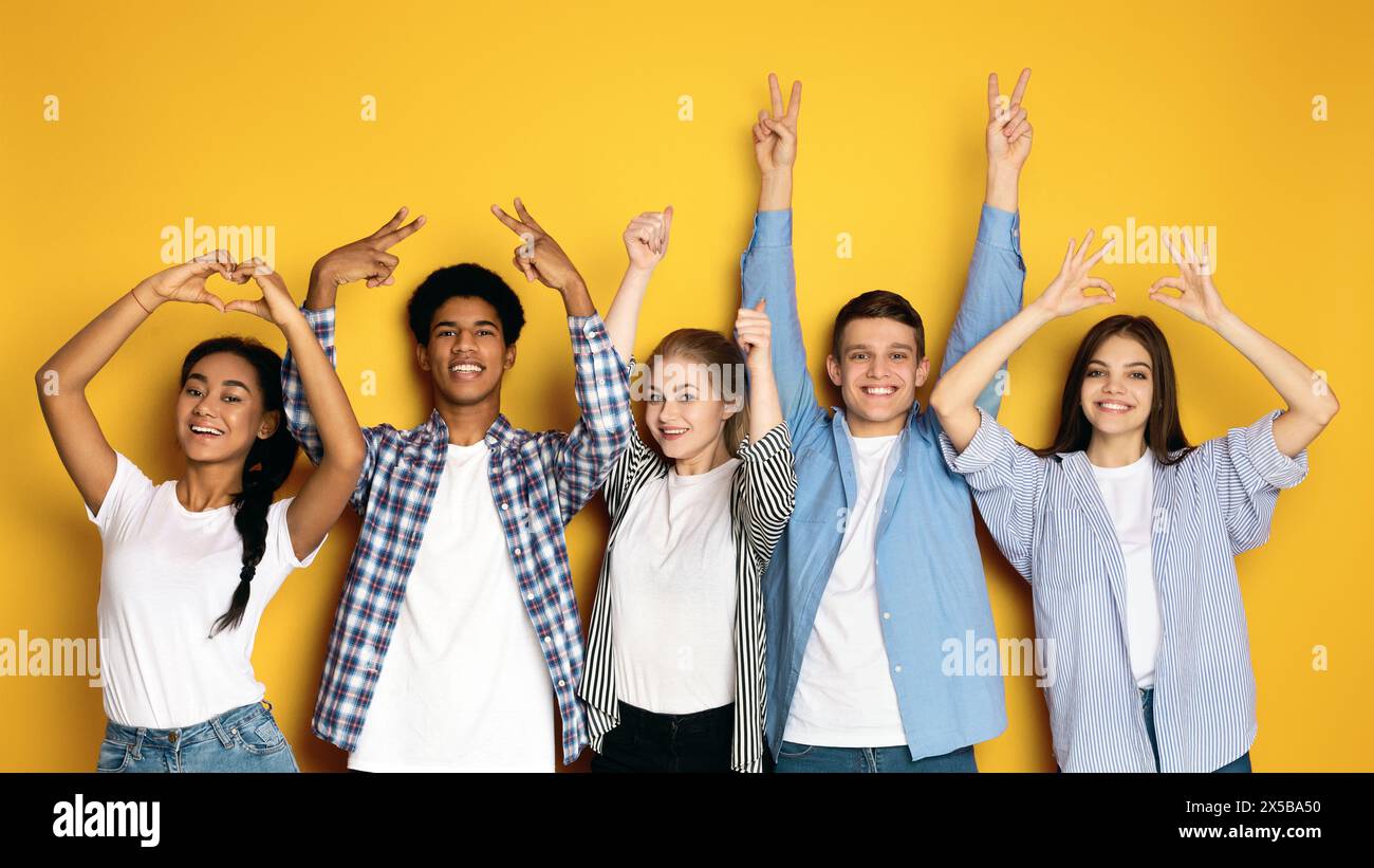 Smiling gen friends making hi-res stock photography and images - Alamy