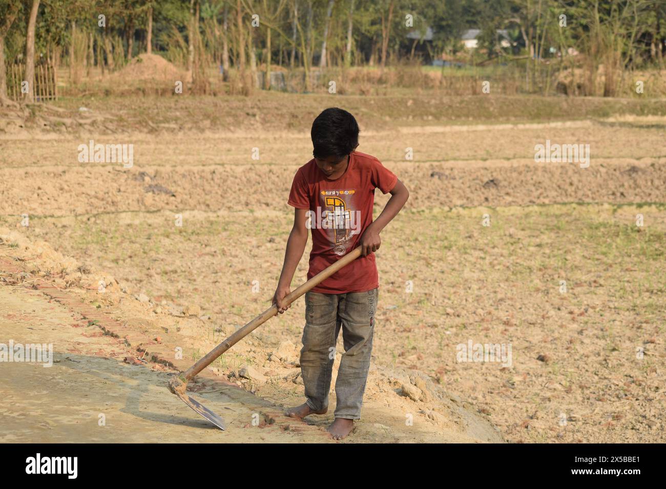 Juvenile labor in bangladesh hi-res stock photography and images - Alamy