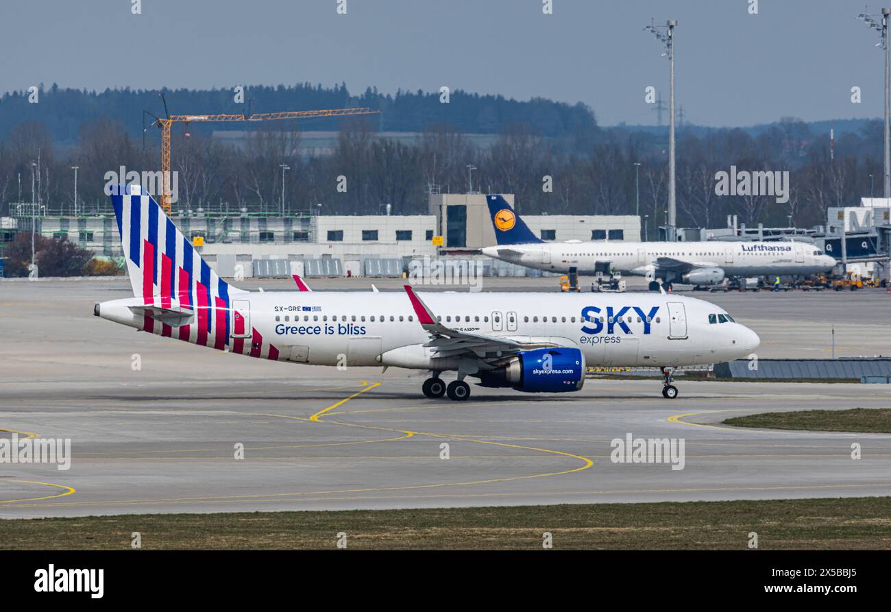 Airbus a320neo greece hi-res stock photography and images - Alamy