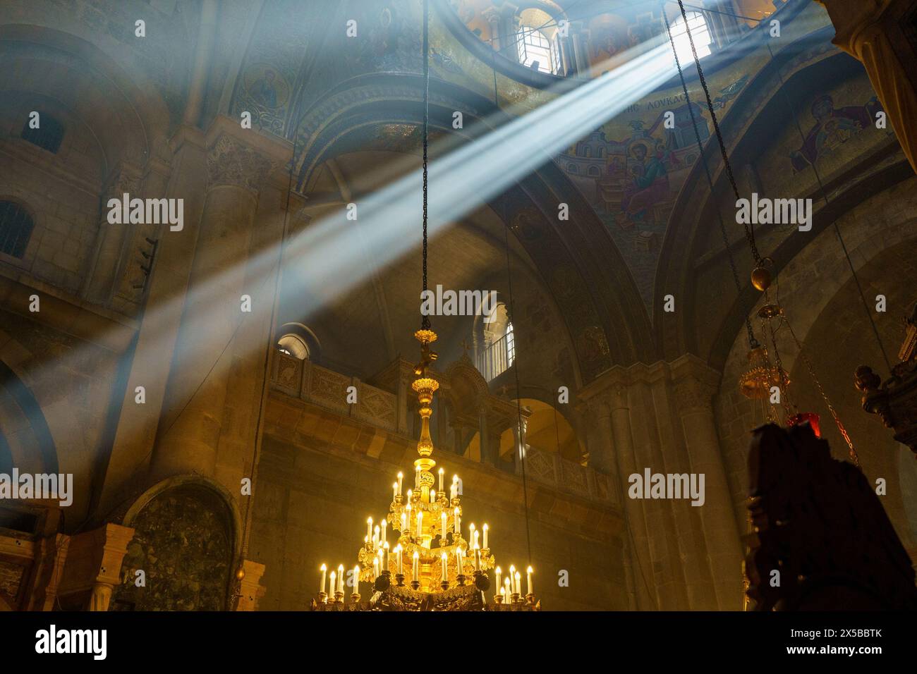 Rays of light enter the Church of the Holy Sepulchre during the Holy ...