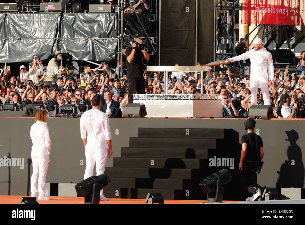 Marseille, France. 08th May, 2024. French Rap Signer Jul carrying the ...