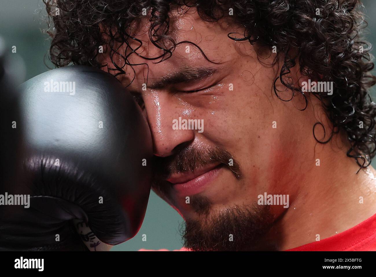 Moses Jolly, heavyweight boxer from Swansea during the public workout ...