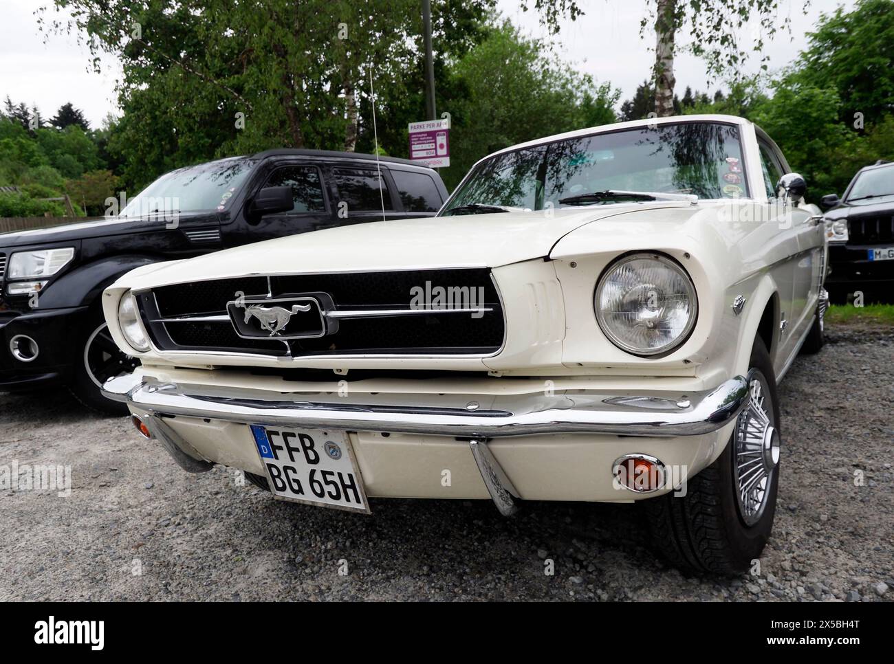 First off the production line hi-res stock photography and images - Alamy