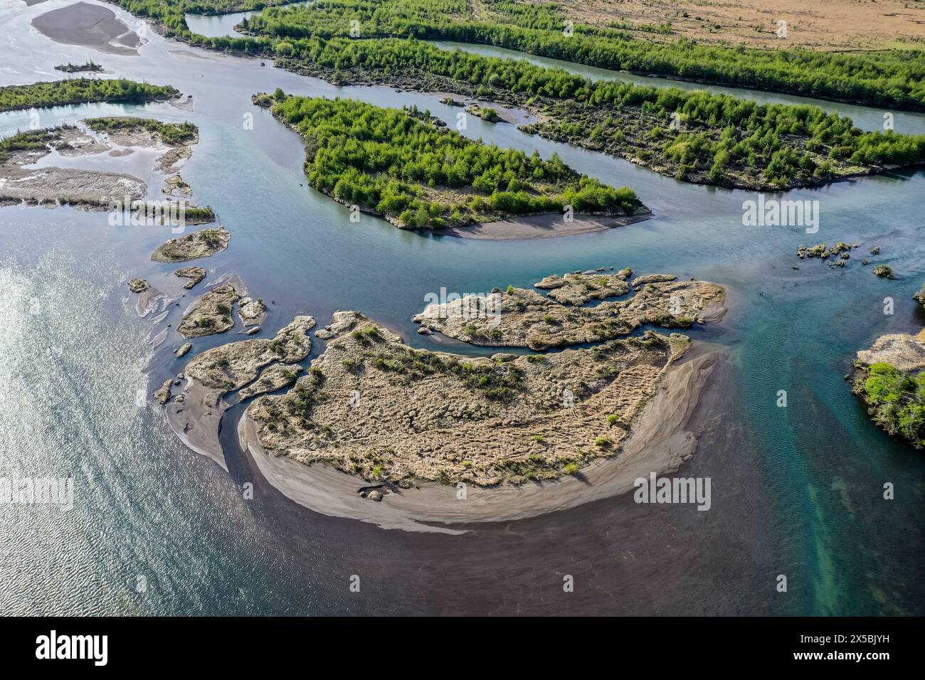 The widely branching arms of river Rio Ibanez, near Villa Cerro ...