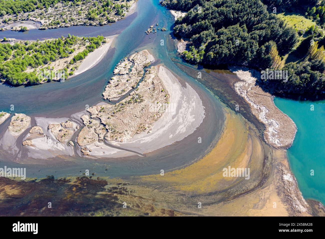 The widely branching arms of river Rio Ibanez, near Villa Cerro ...