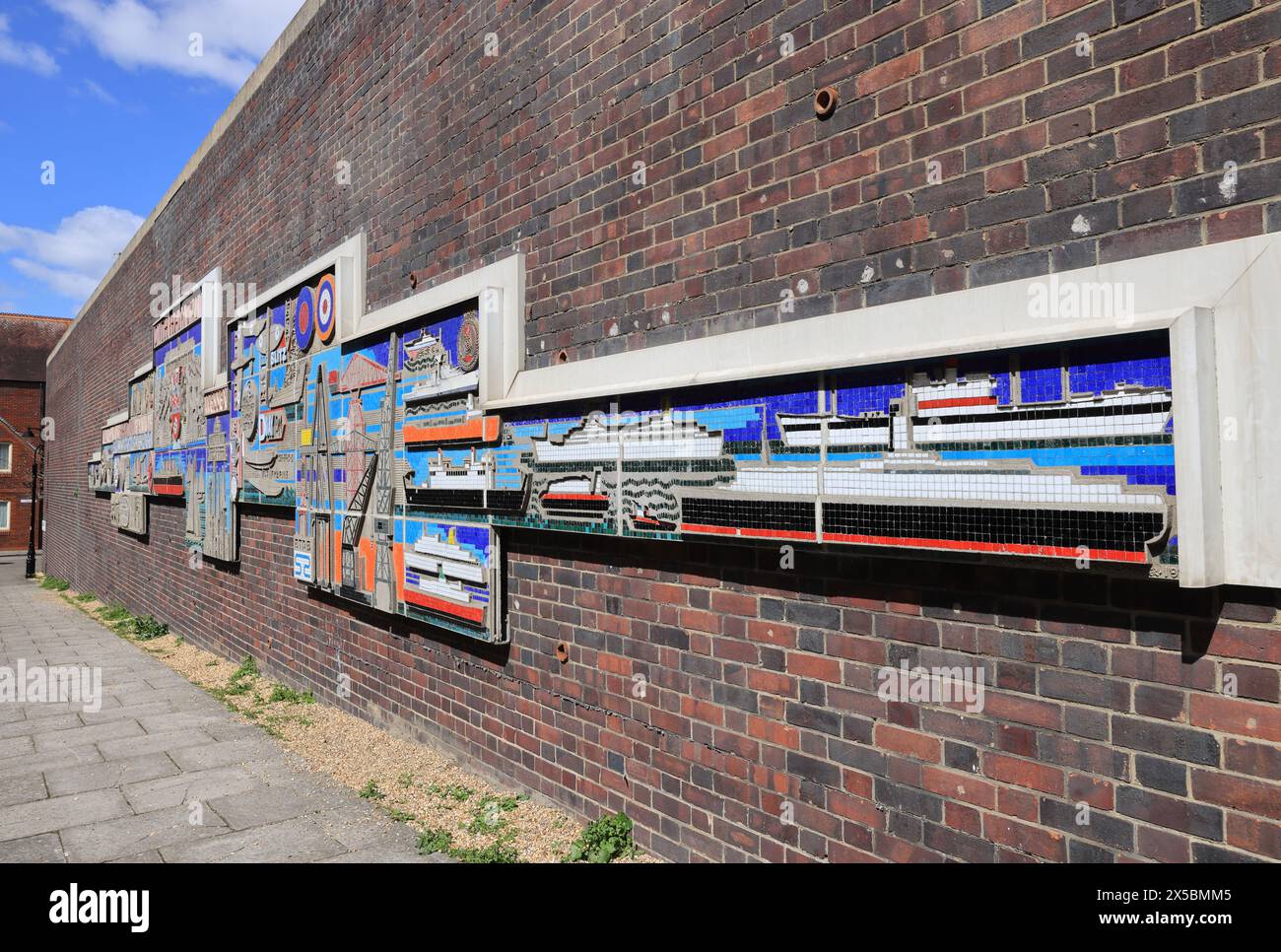 Hamtun Street Mural, presenting a visual history of Southampton & was ...