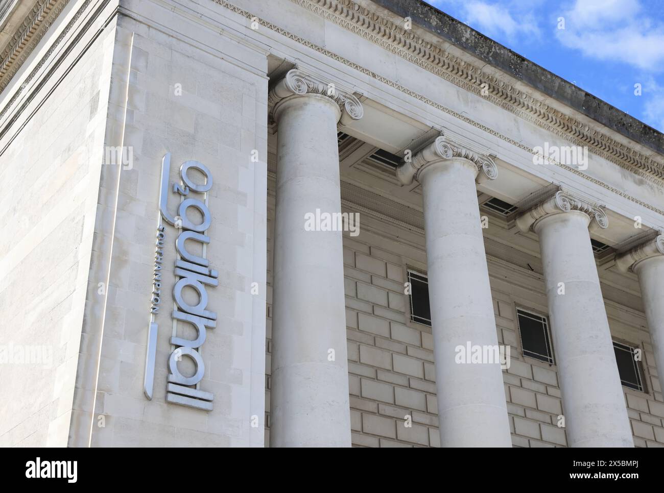 Southampton Guildhall is a multipurpose venue which forms the East Wing ...