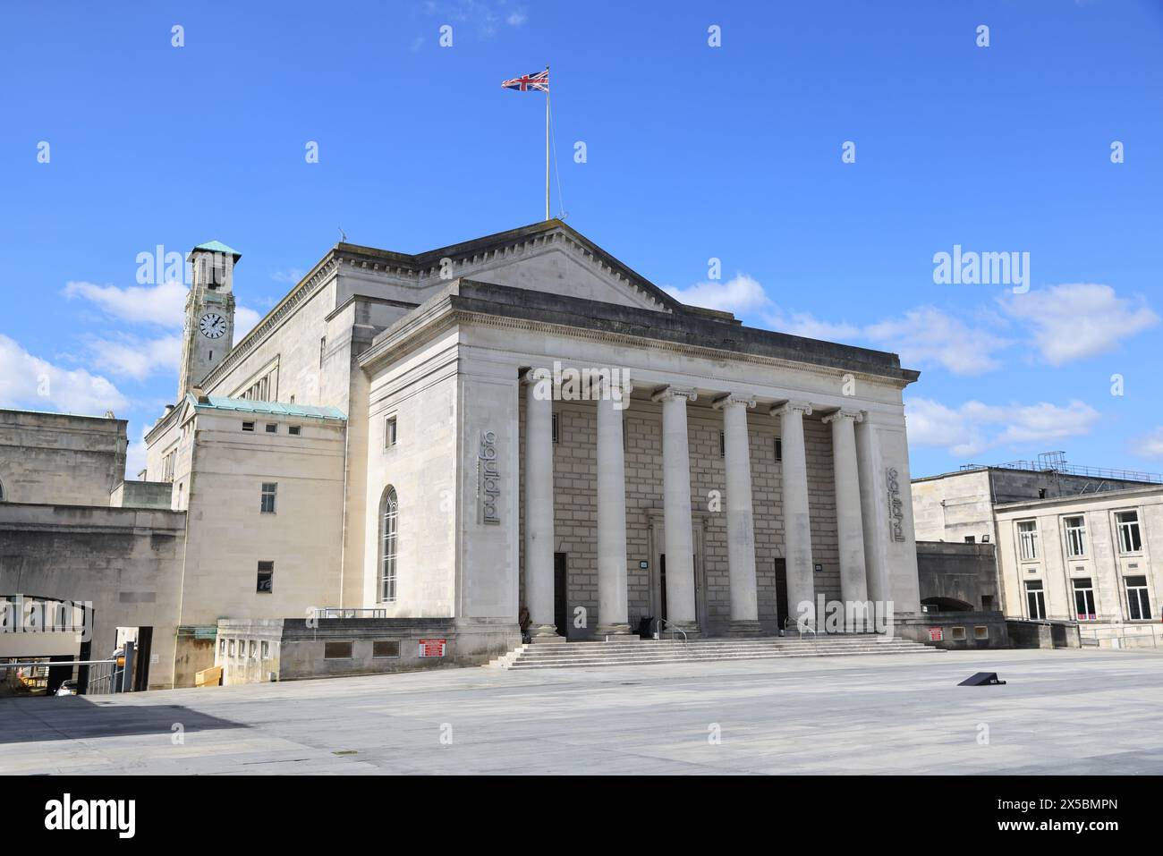 Southampton Guildhall is a multipurpose venue which forms the East Wing ...