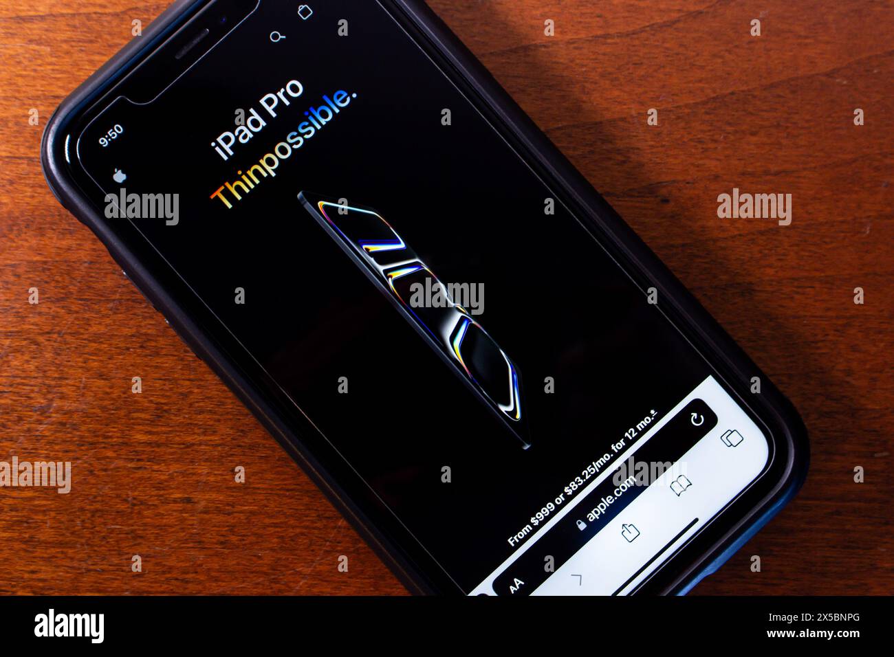 Ultra retina xdr display hi-res stock photography and images - Alamy