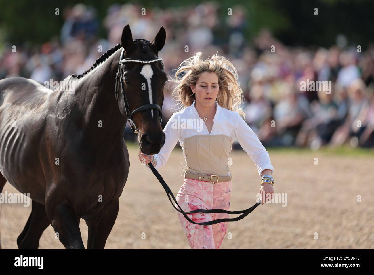 Helen Bates of Great Britain with Carpe Diem during the first horse ...