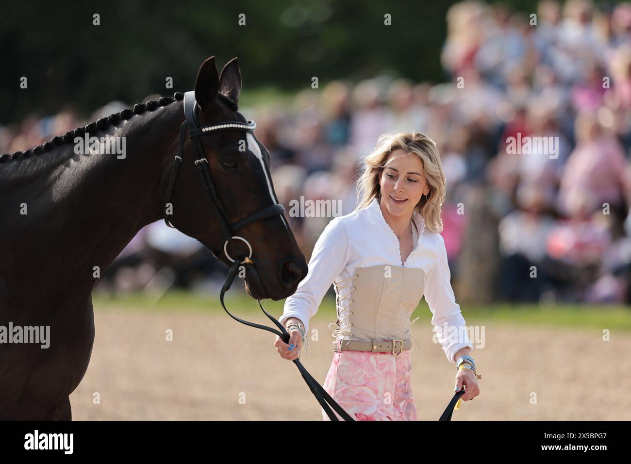 Helen Bates of Great Britain with Carpe Diem during the first horse ...