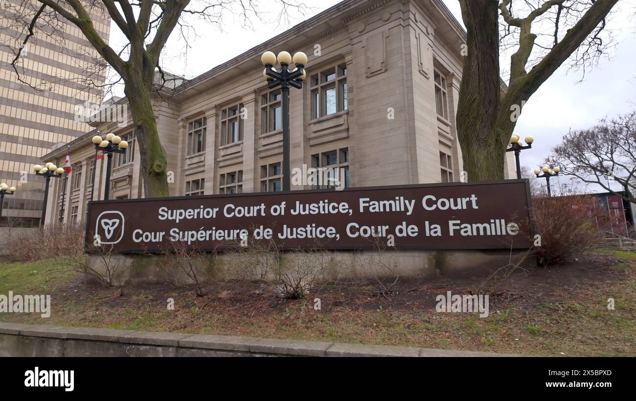 Hamilton superior court justice family hi-res stock photography and ...