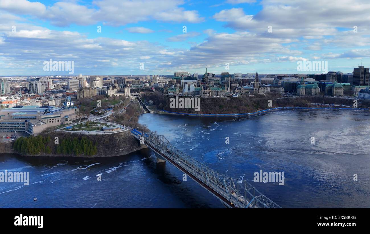 Ottawa skyline from quebec hi-res stock photography and images - Alamy