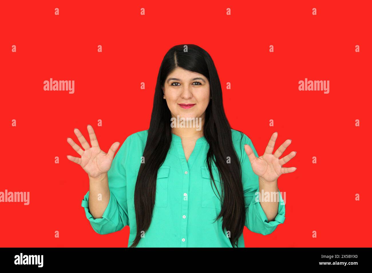 30-year-old Latina woman uses Mexican Sign Language from the deaf ...