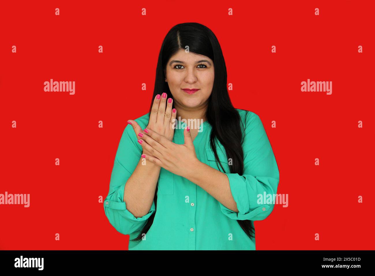 30-year-old Latina woman uses Mexican Sign Language from the deaf ...