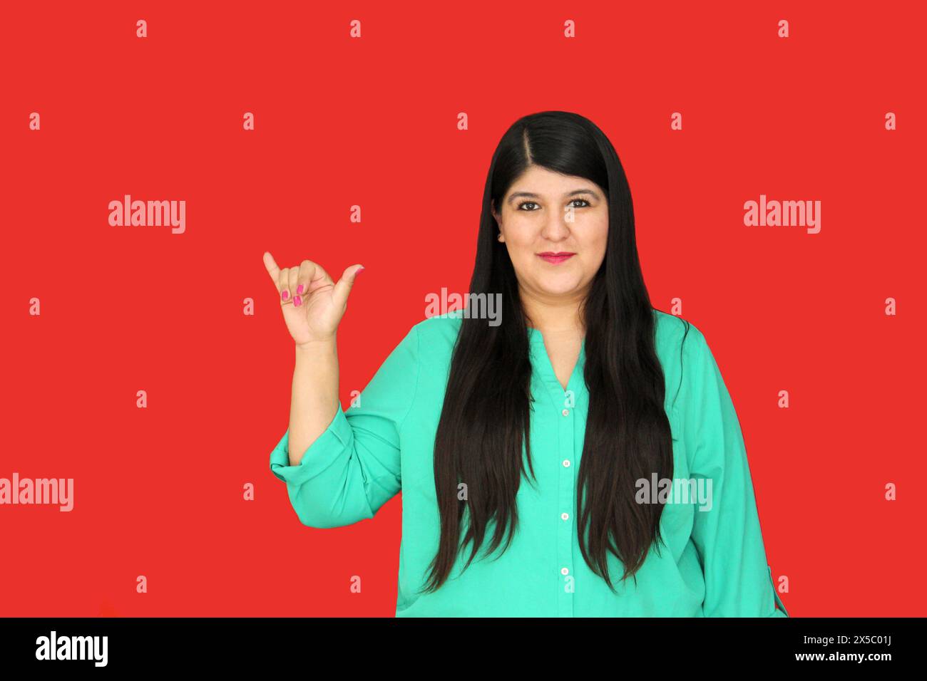 30-year-old Latina woman uses Mexican Sign Language from the deaf ...