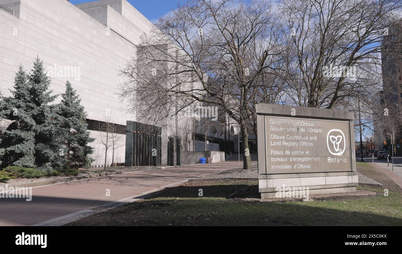Government of Ontario and Ottawa courthouse - OTTAWA, CANADA - APRIL 17 ...