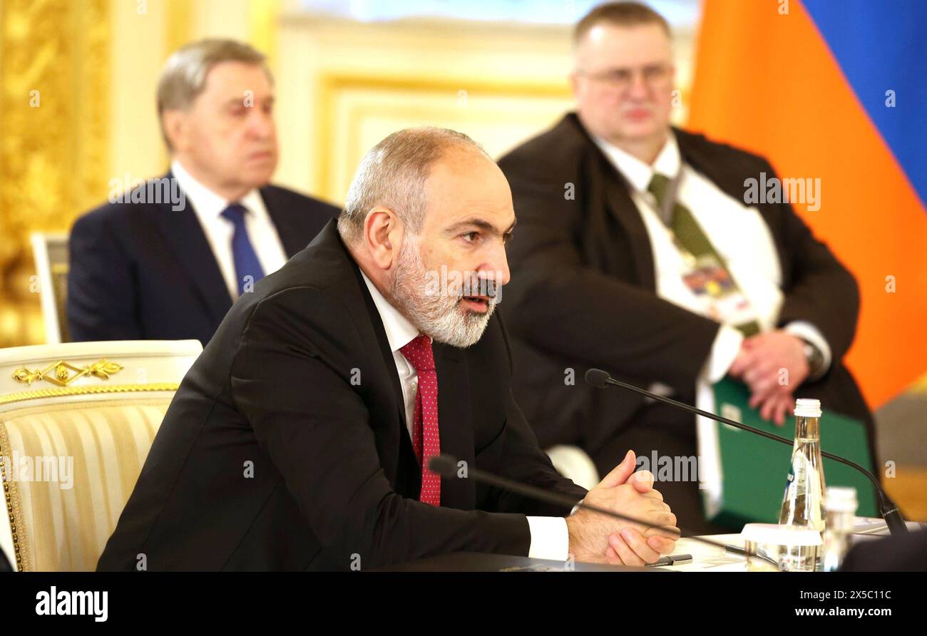 Economic egalitarianism hi-res stock photography and images - Alamy