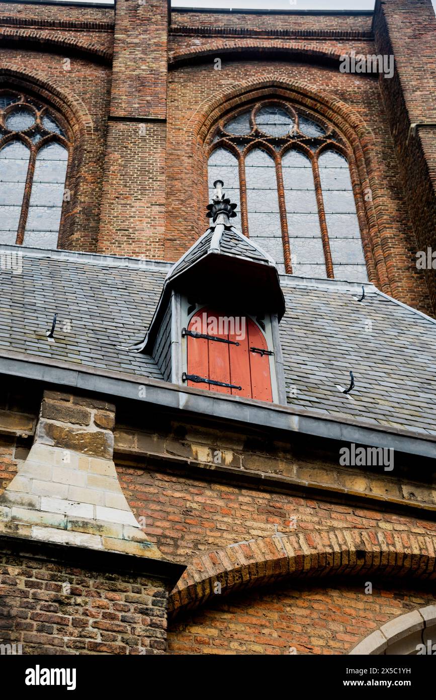 Gothic Old Kirk in Delft, Netherlands Stock Photo - Alamy