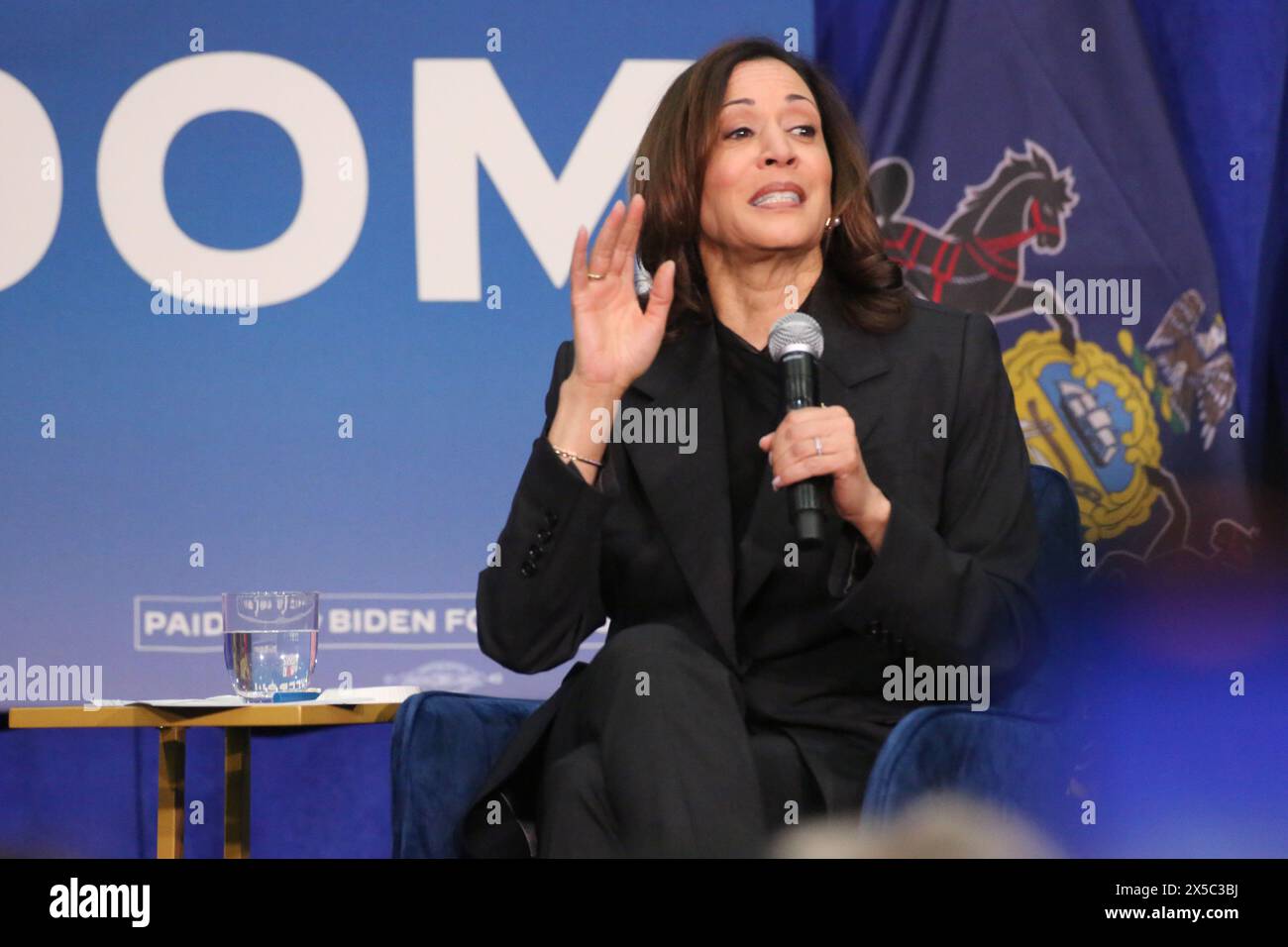 5-8-2024: Vice President Kamala Harris pictured talking with actress ...