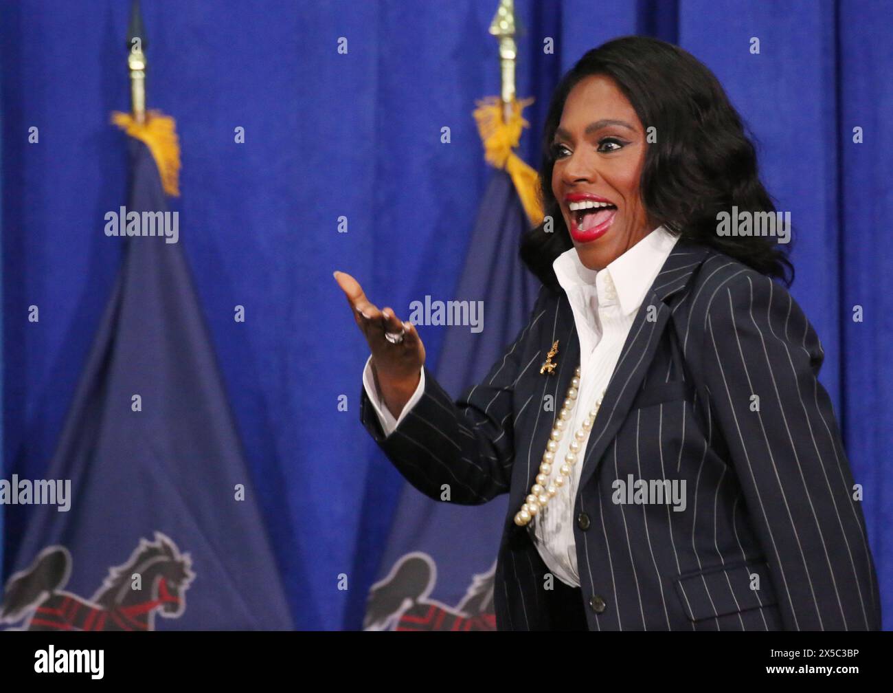 5-8-2024: Vice President Kamala Harris pictured talking with actress ...