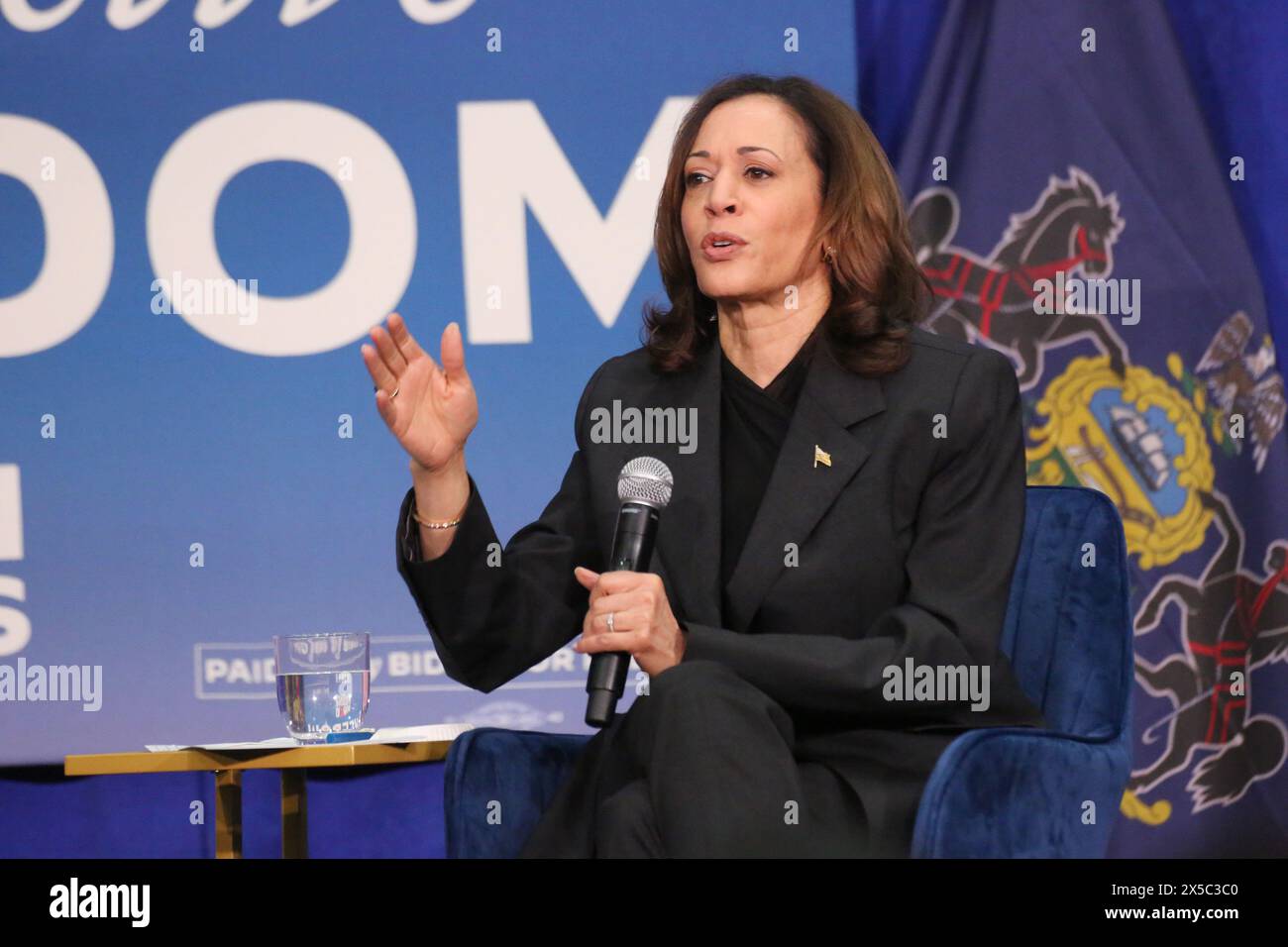 5-8-2024: Vice President Kamala Harris pictured talking with actress ...