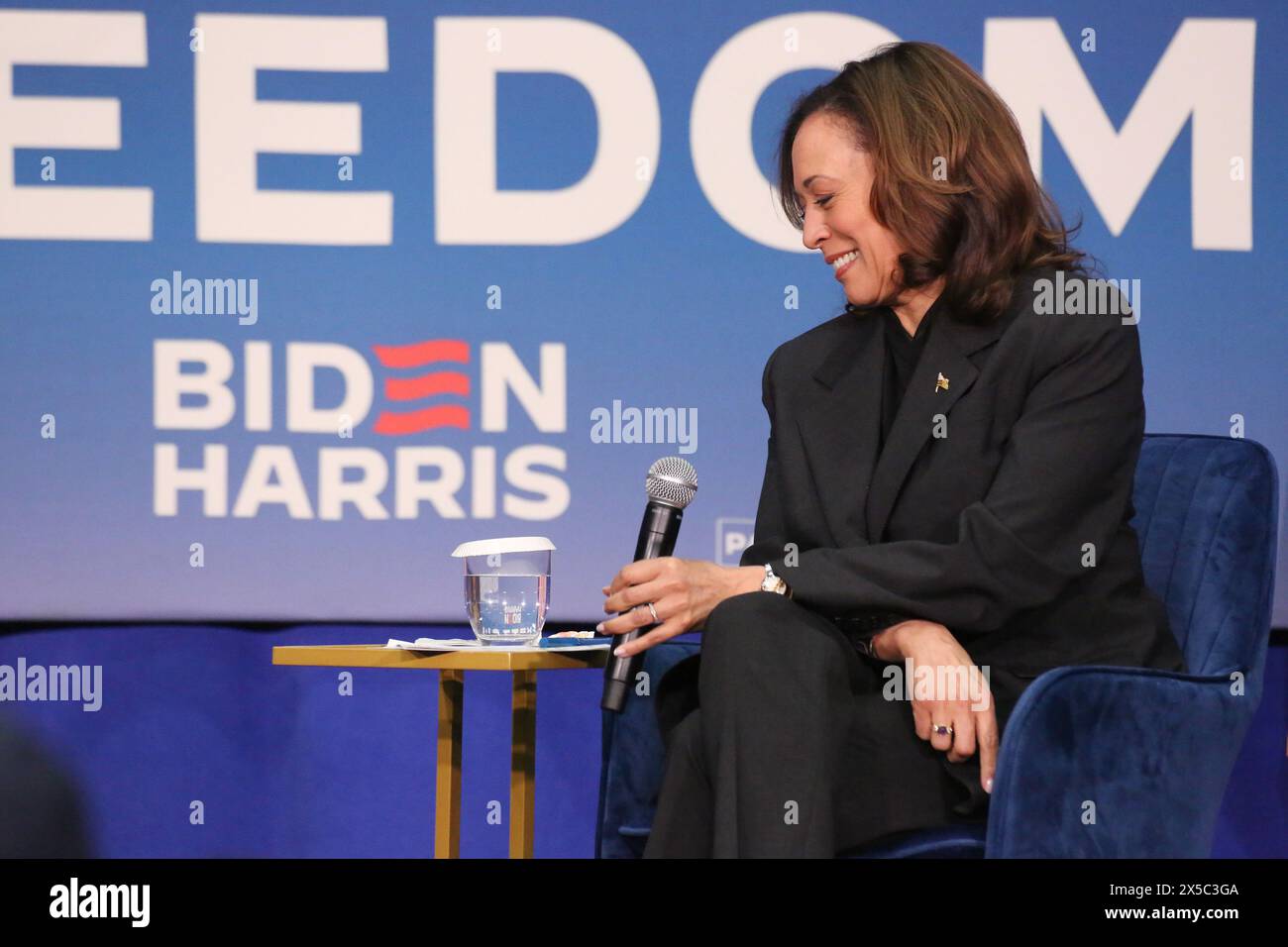 5-8-2024: Vice President Kamala Harris pictured talking with actress ...