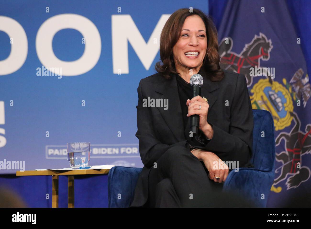 5-8-2024: Vice President Kamala Harris pictured talking with actress ...
