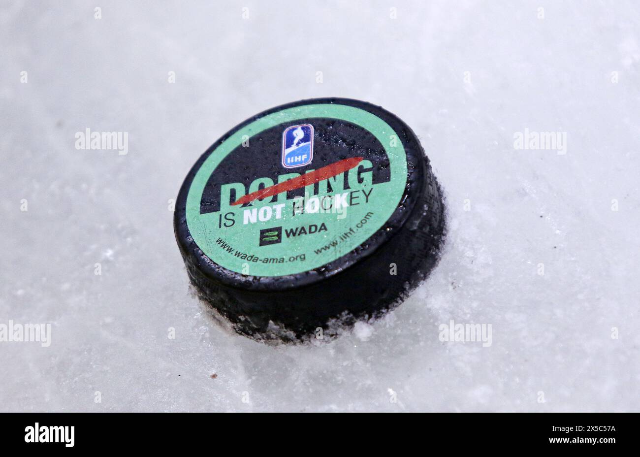 Ice hockey puck 2020 design hi-res stock photography and images - Alamy