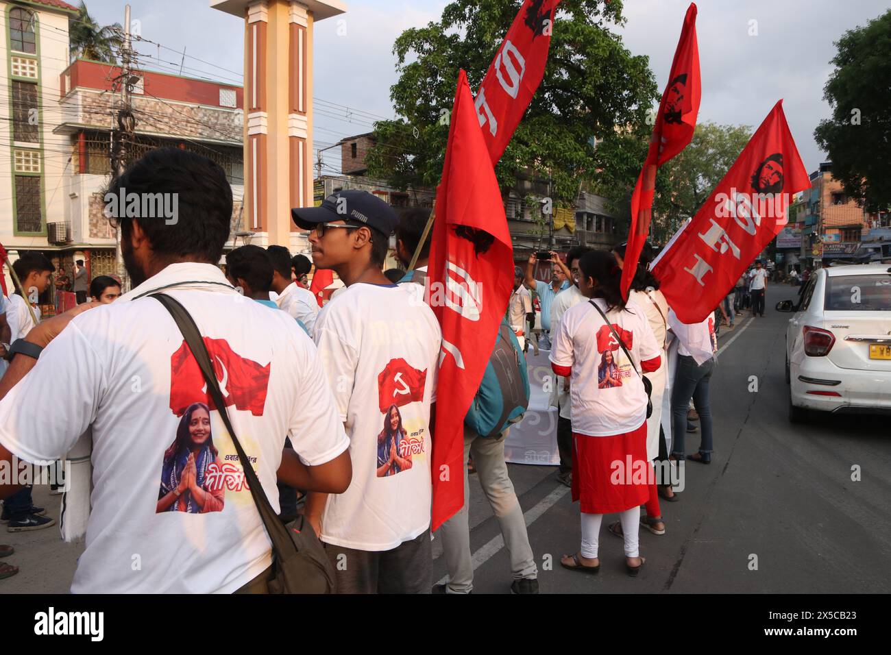 Kolkata, West Bengal, India. 8th May, 2024. Left supporters during an ...