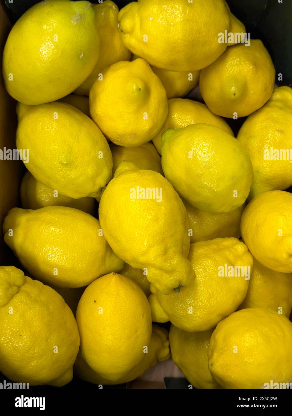 Lemon in display of fruit shop greengrocer greengrocer grocery shop ...