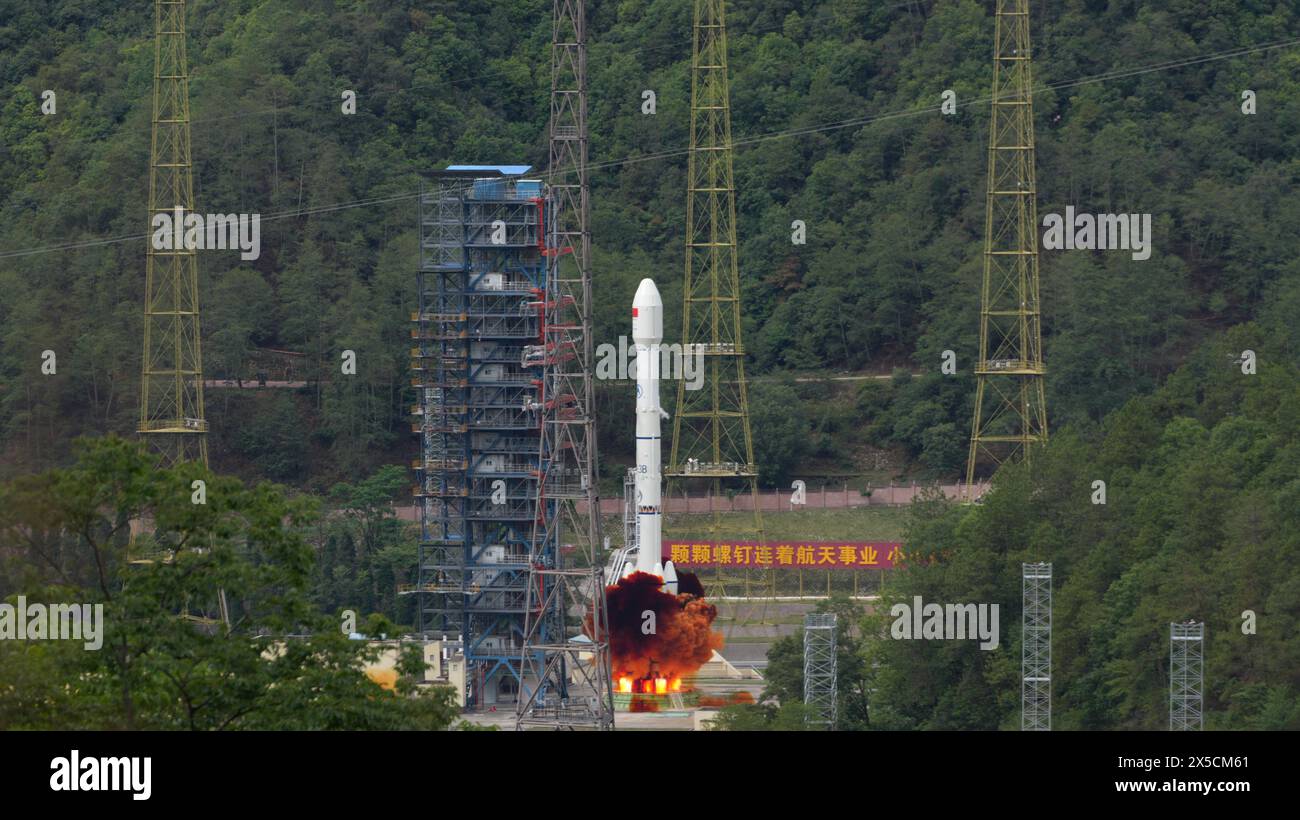 Xichang. 9th May, 2024. A Long March-3B carrier rocket carrying the ...