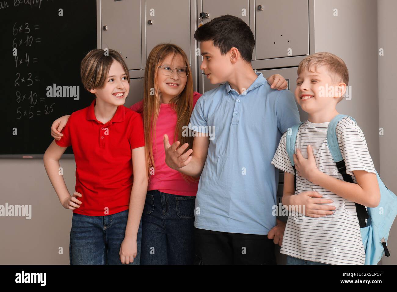 School children things locker hi-res stock photography and images - Alamy