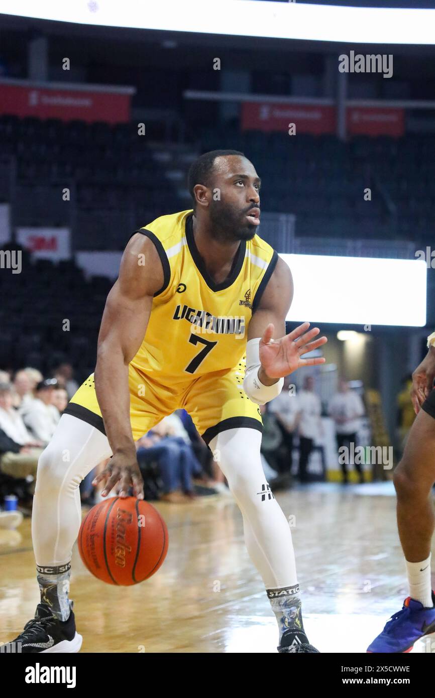 London, Canada. 8th May, 2024 The Sudbury 5 defeat the London Lightning ...