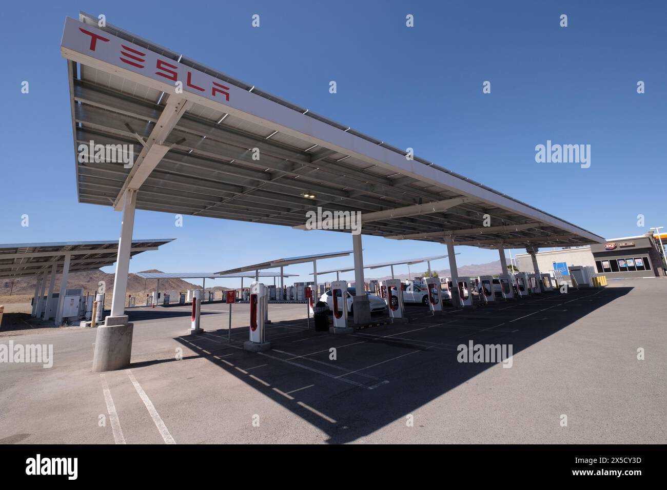 Teslas supercharger network hi-res stock photography and images - Alamy
