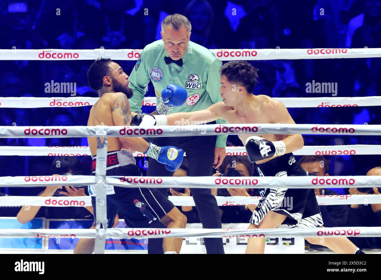 Tokyo, Japan. 6th May, 2024. (L-R) Luis Nery (MEX), Naoya Inoue (JPN ...