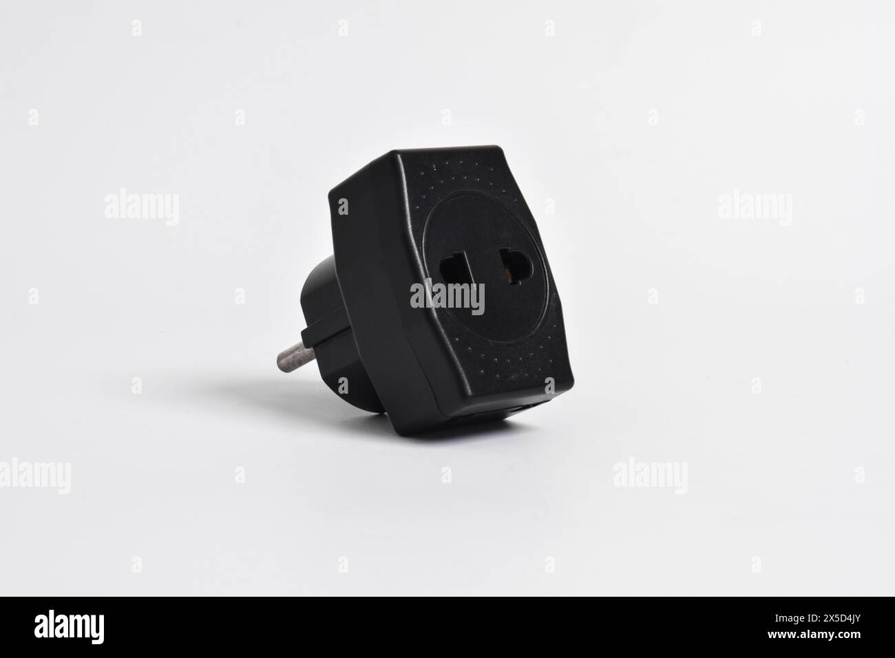 3 pin plug adapter hi-res stock photography and images - Alamy