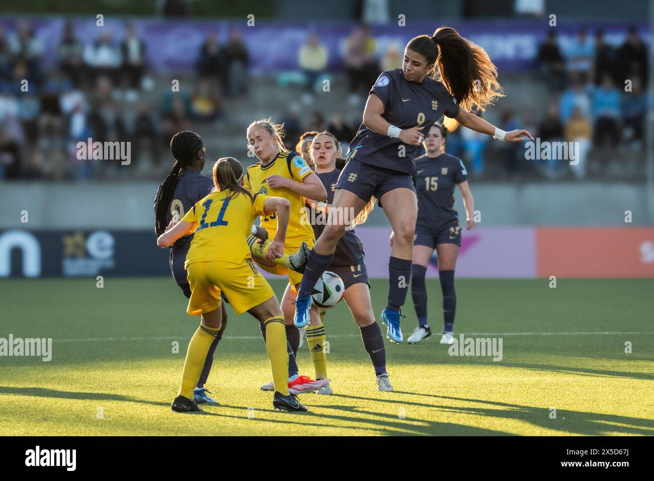 Isabella fisher hi-res stock photography and images - Alamy