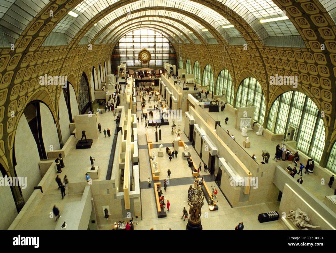 paris ORSAY MUSEUM INTERIOR GRAN GALLERY Stock Photo - Alamy
