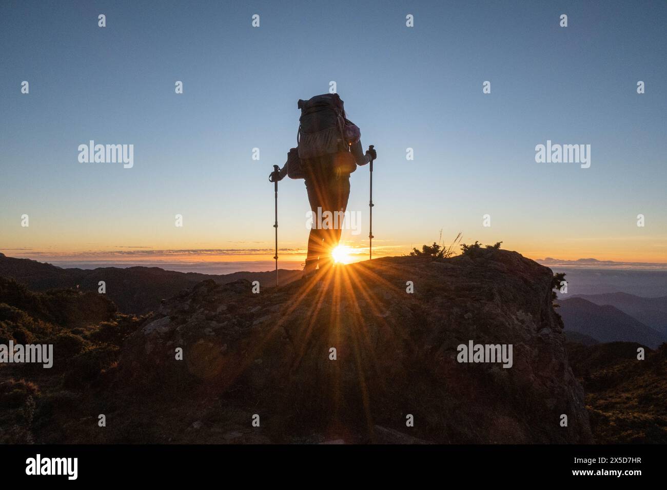 Trekking the Jiaming Lake Trail at sunrise, Taitung, Taiwan Stock Photo ...