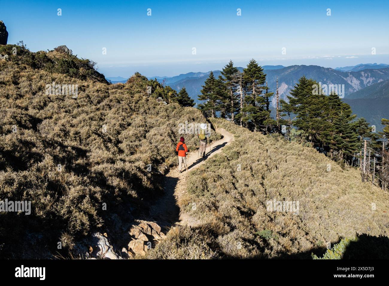Trekking the Jiaming Lake Trail, Taitung, Taiwan Stock Photo - Alamy