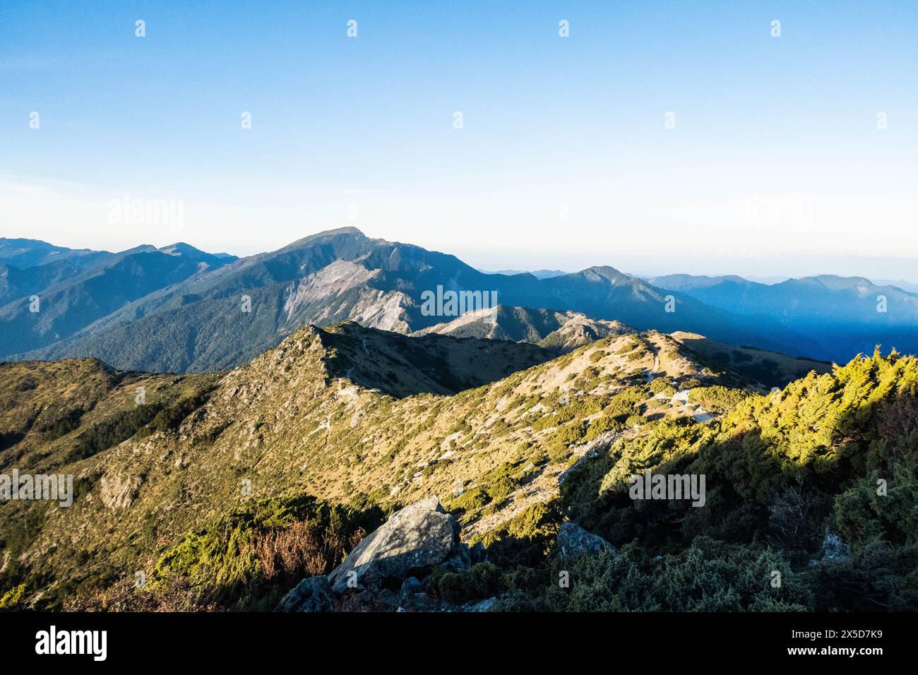 Trekking the Jiaming Lake Trail, Taitung, Taiwan Stock Photo - Alamy
