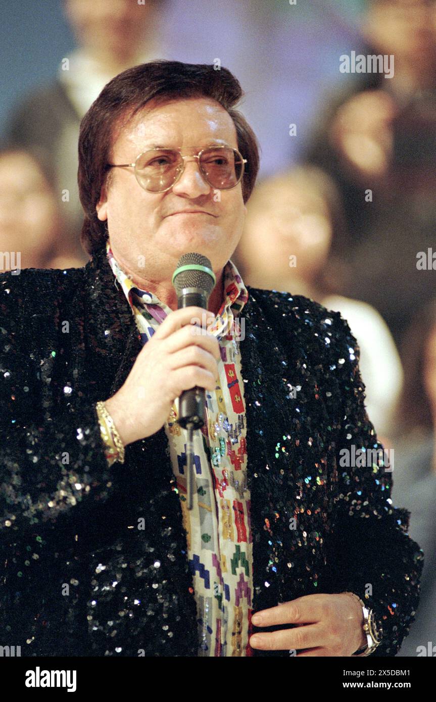 Milan Italy 15/05/1998 : Leone Di Lernia,Italian singer, during the ...