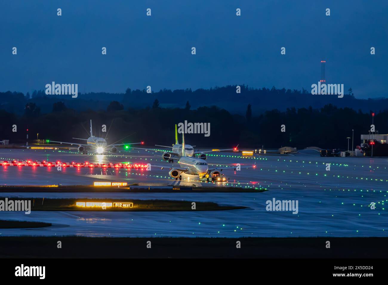 Ag flugzeuge hi-res stock photography and images - Alamy