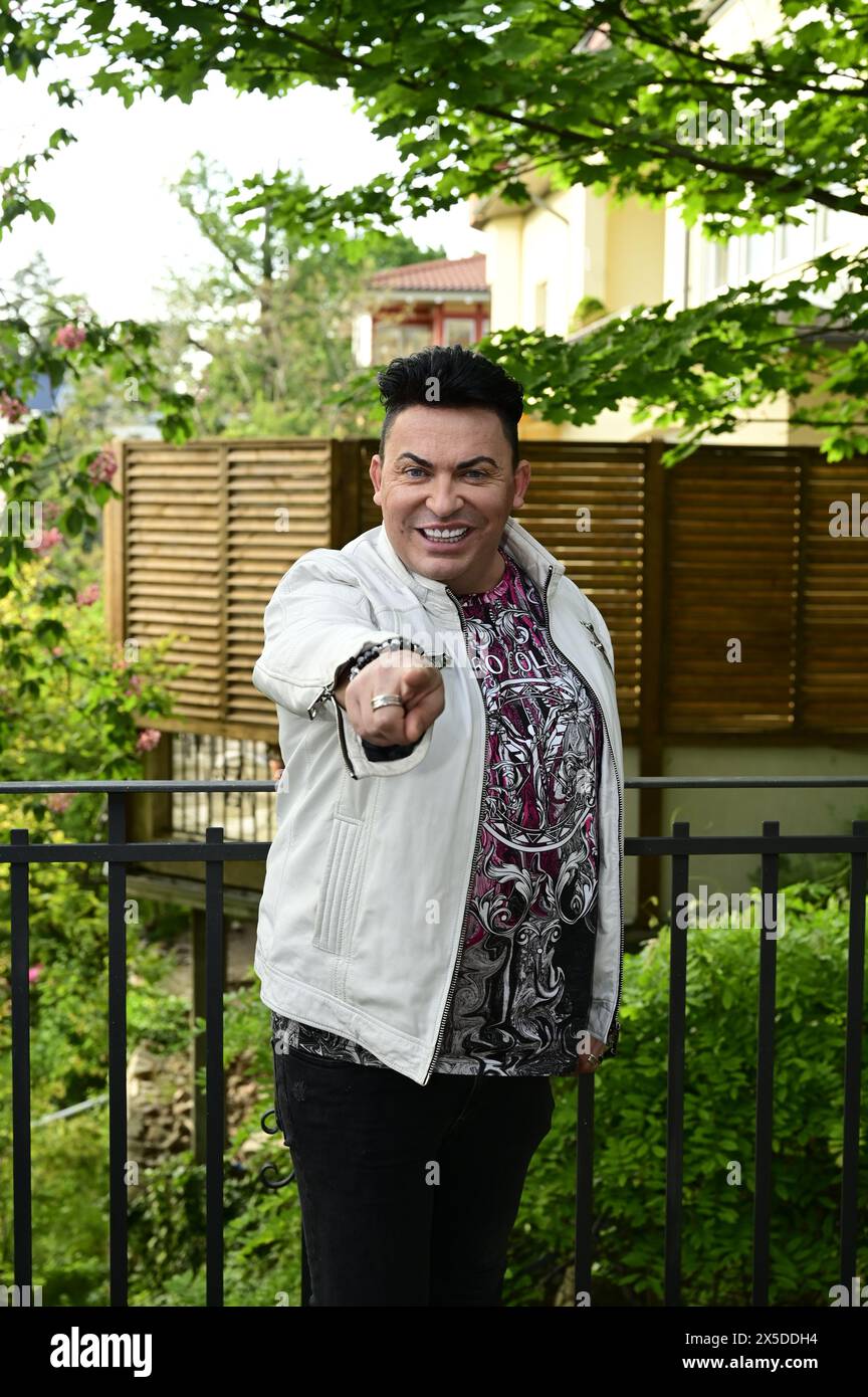 Matthias Mangiapane beim "Balkongeflüster" im Luisenhof. Dresden, 08.05 ...