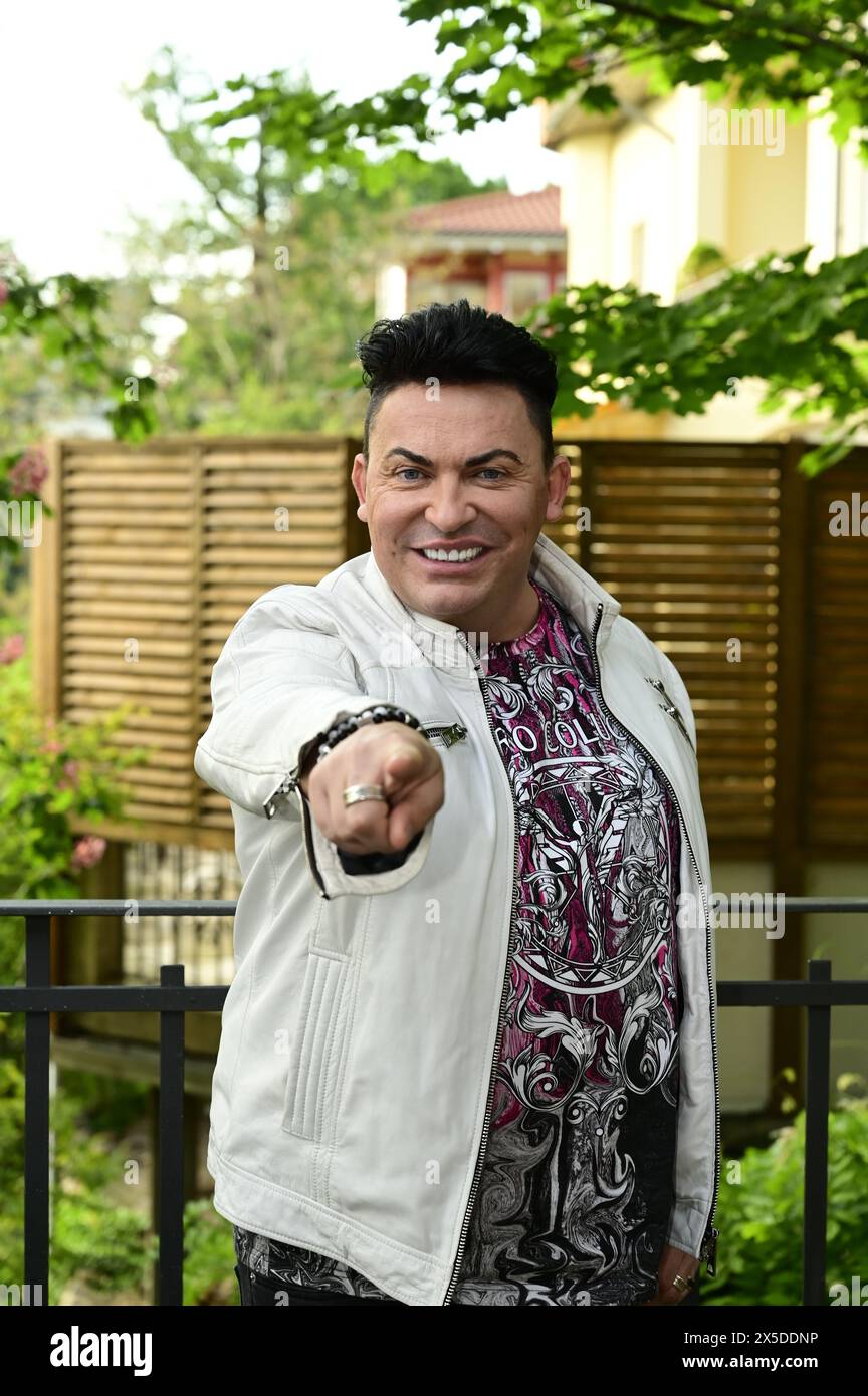 Matthias Mangiapane beim "Balkongeflüster" im Luisenhof. Dresden, 08.05 ...