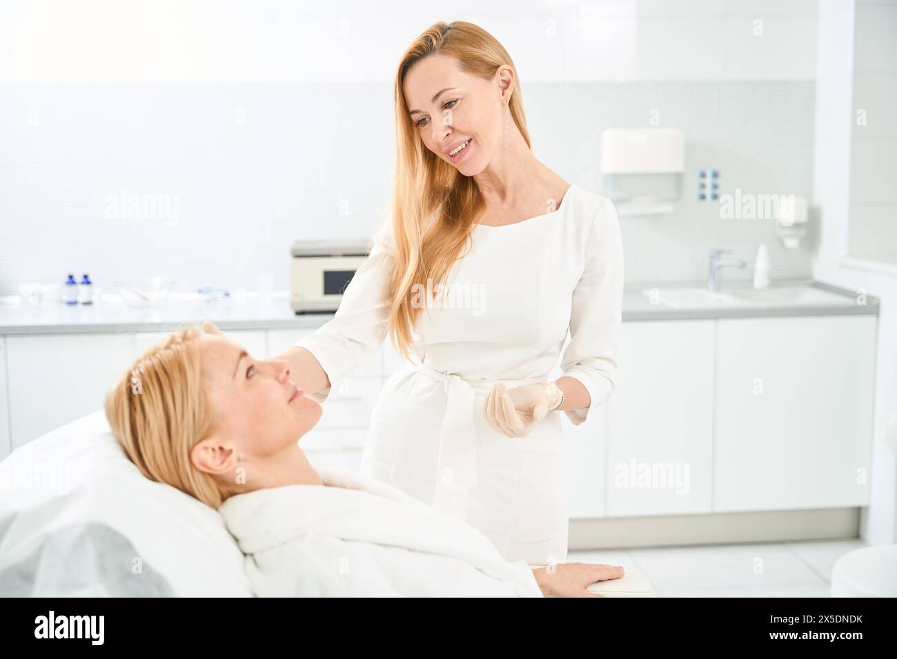 Leading expert of aesthetic medicine keeping primary consultation to ... Leading expert of aesthetic medicine keeping primary consultation to ...