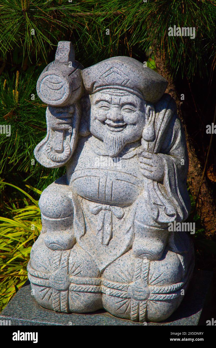 Ebisu statue hi-res stock photography and images - Alamy