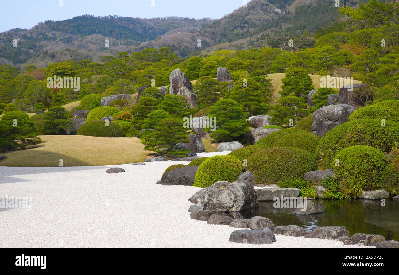Japan, Matsue, Adachi Art Museum, garden Stock Photo - Alamy